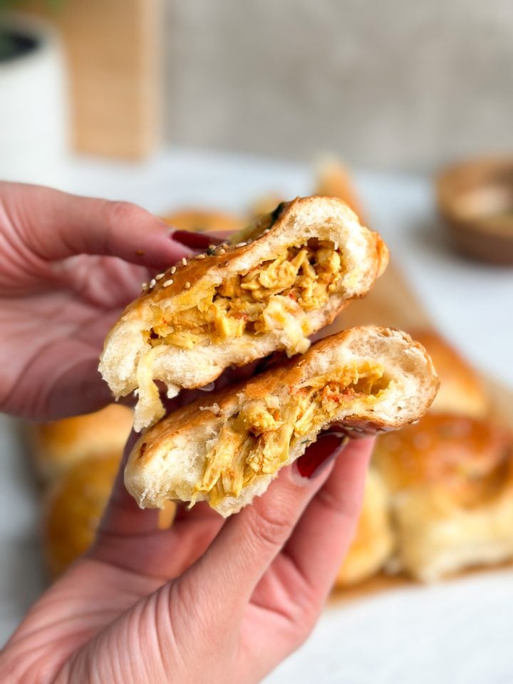 Tandoori Chicken Naan Buns - BAKE WITH ZOHA