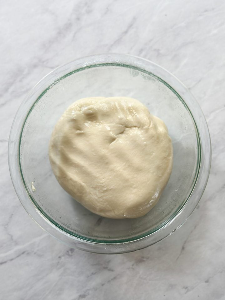 Tandoori Chicken Naan Buns - BAKE WITH ZOHA