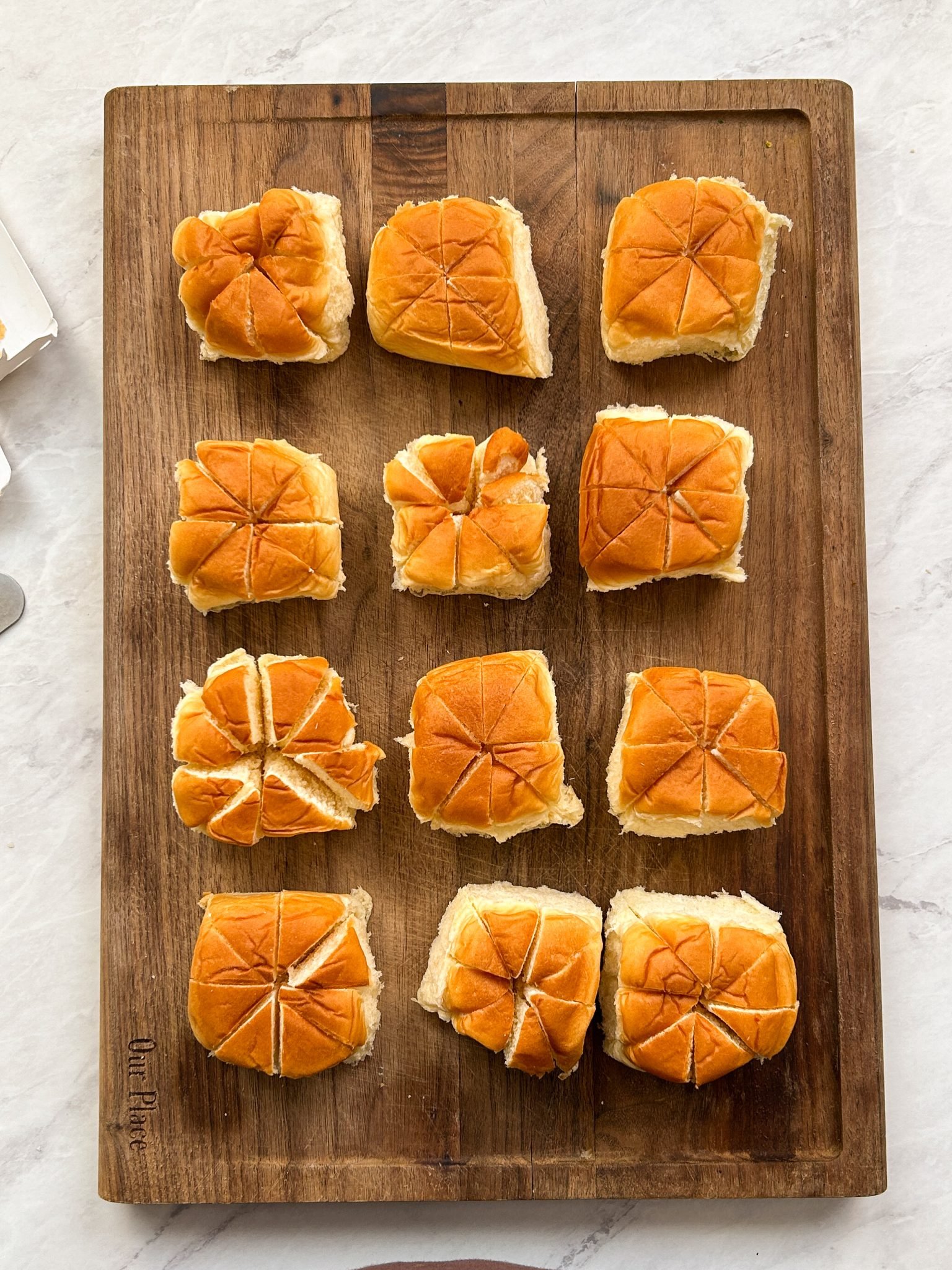 Korean Cream Cheese Garlic Buns - BAKE WITH ZOHA