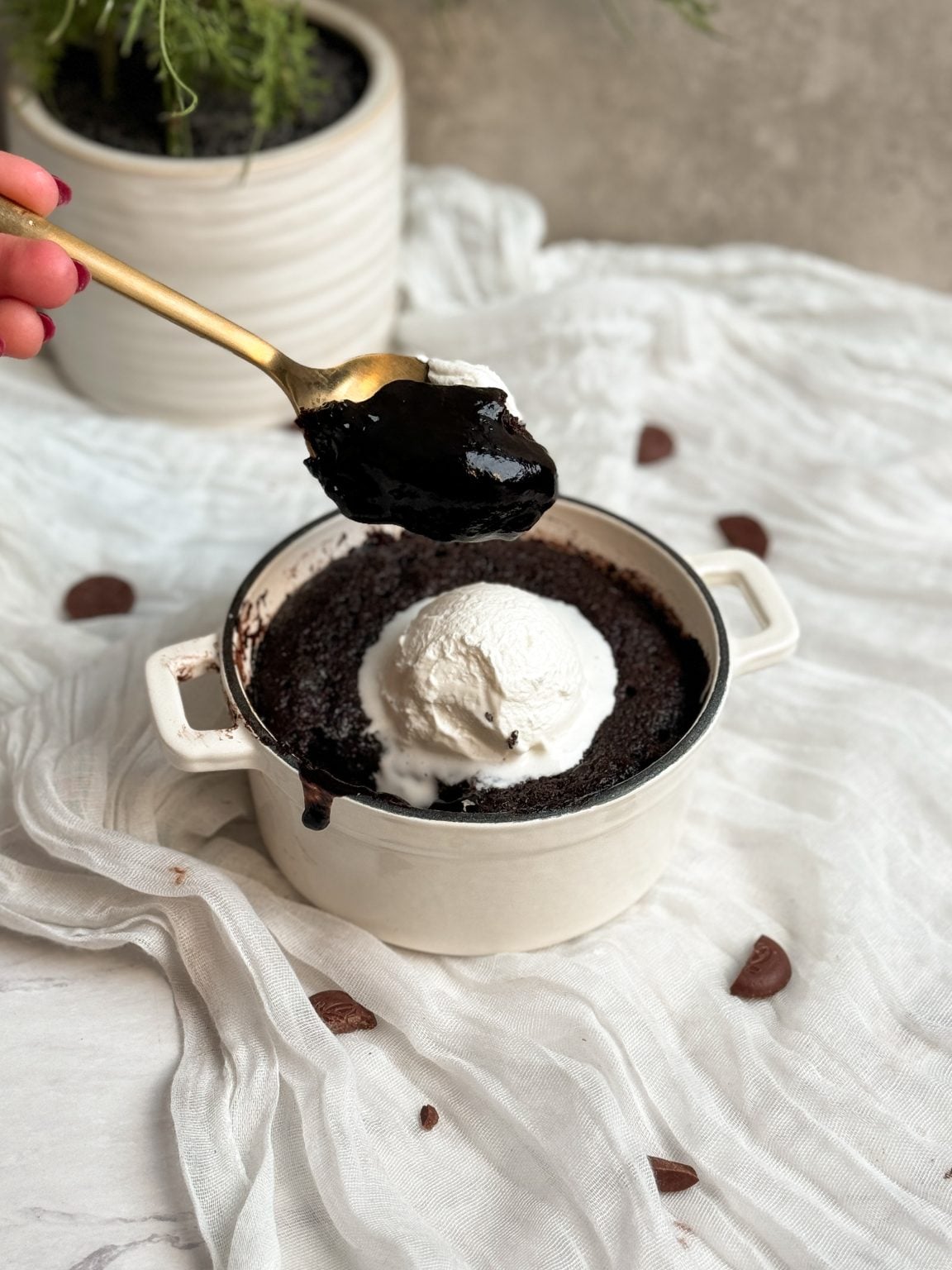 Single Serve Hot Fudge Chocolate Cake - BAKE WITH ZOHA