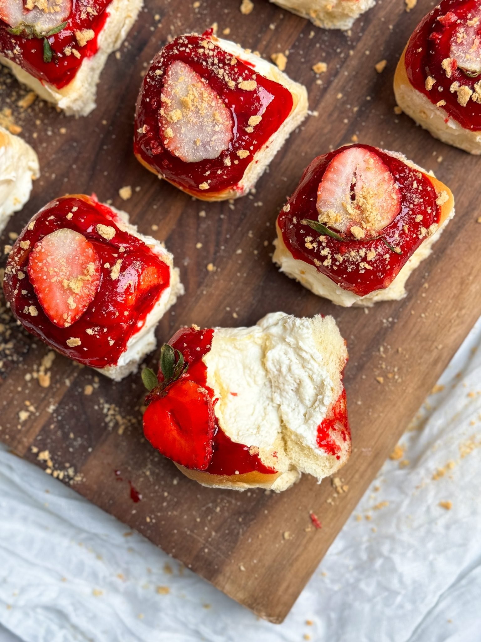 Strawberry Cheesecake Buns - BAKE WITH ZOHA