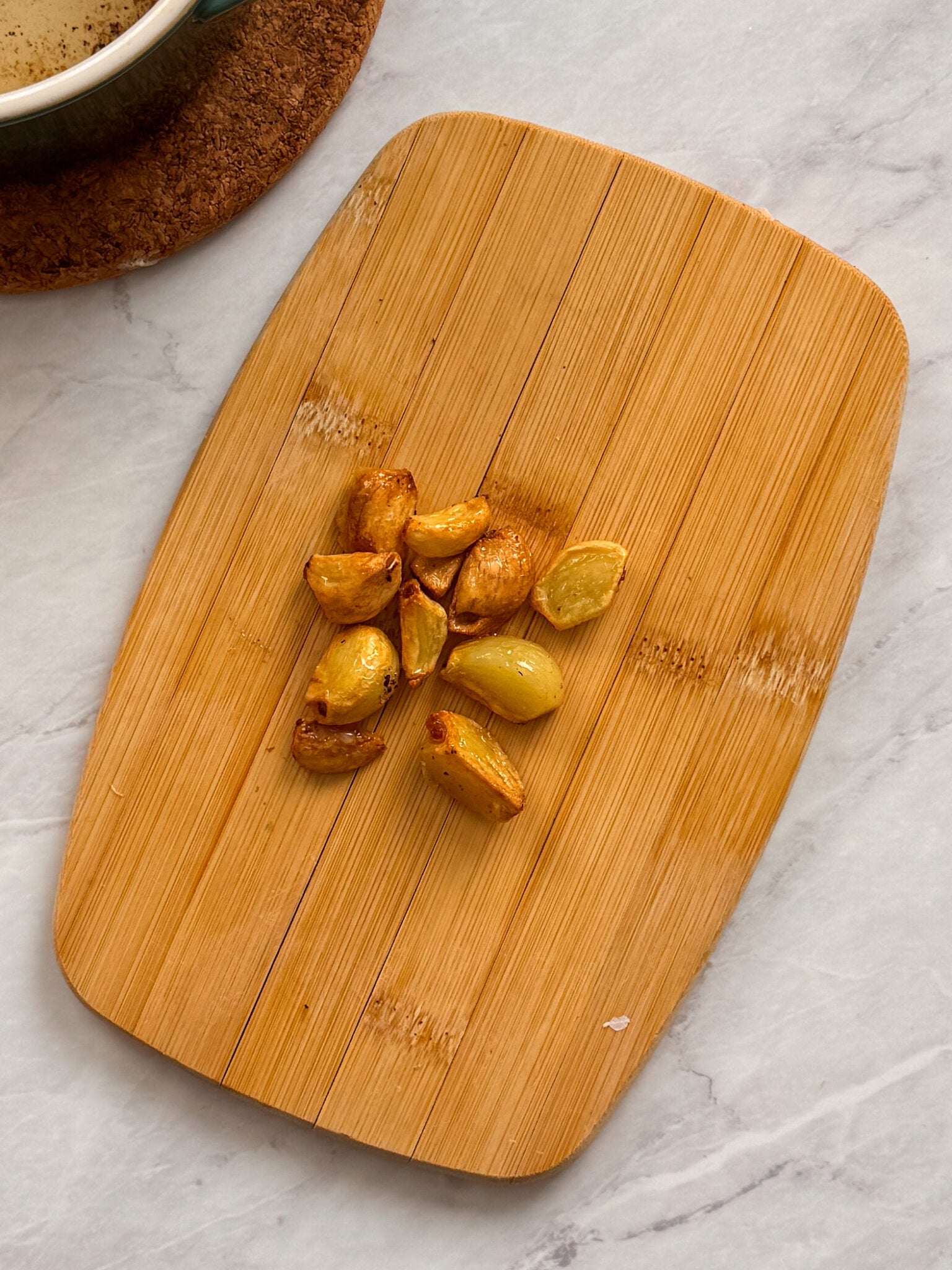 Best Cheesy Garlic Bread - BAKE WITH ZOHA