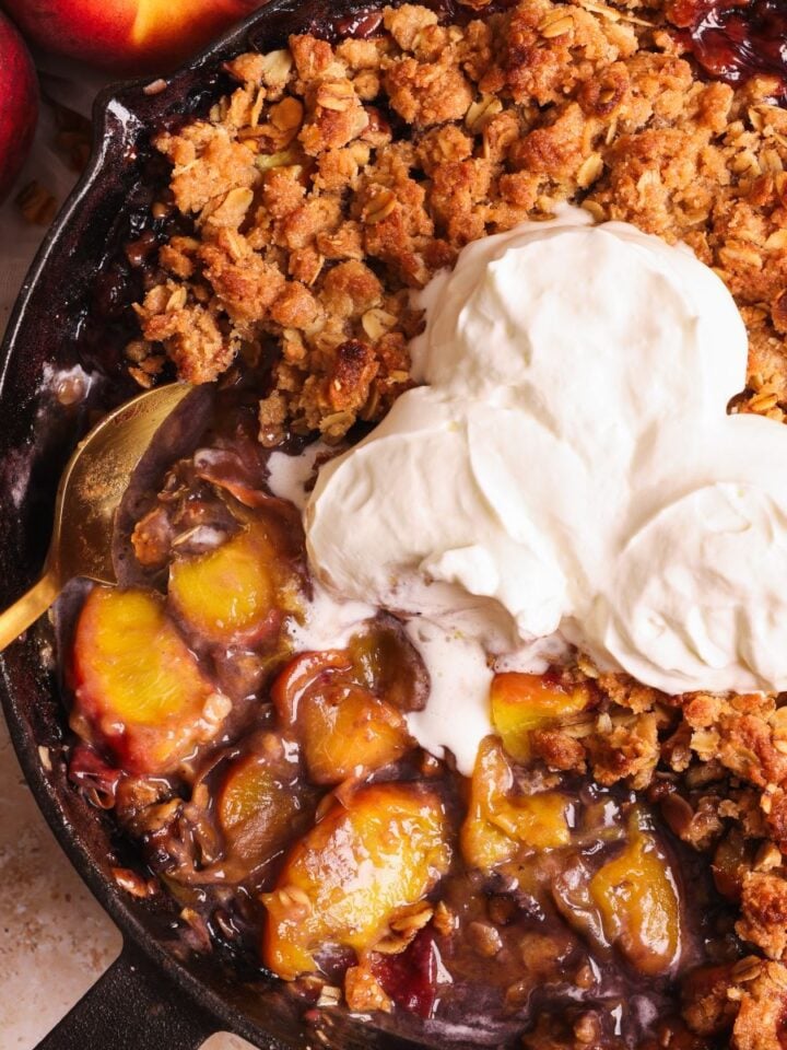 Easy Triple Berry Crumble With Oats - BAKE WITH ZOHA