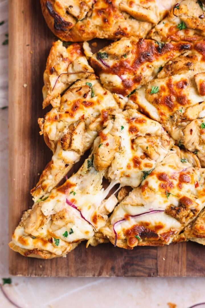 Easy Chicken Alfredo Flatbread - BAKE WITH ZOHA