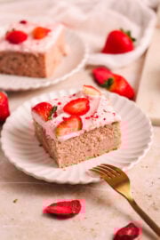 Easy Fresh Strawberry Sheet Cake - BAKE WITH ZOHA