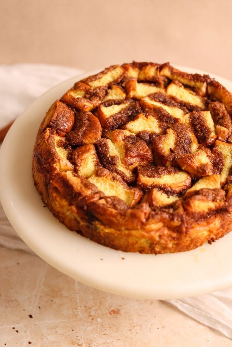 Cinnamon Roll Bread Pudding - BAKE WITH ZOHA