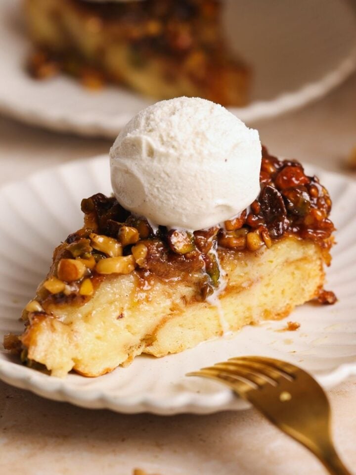 Easy Chocolate Bread Pudding - BAKE WITH ZOHA